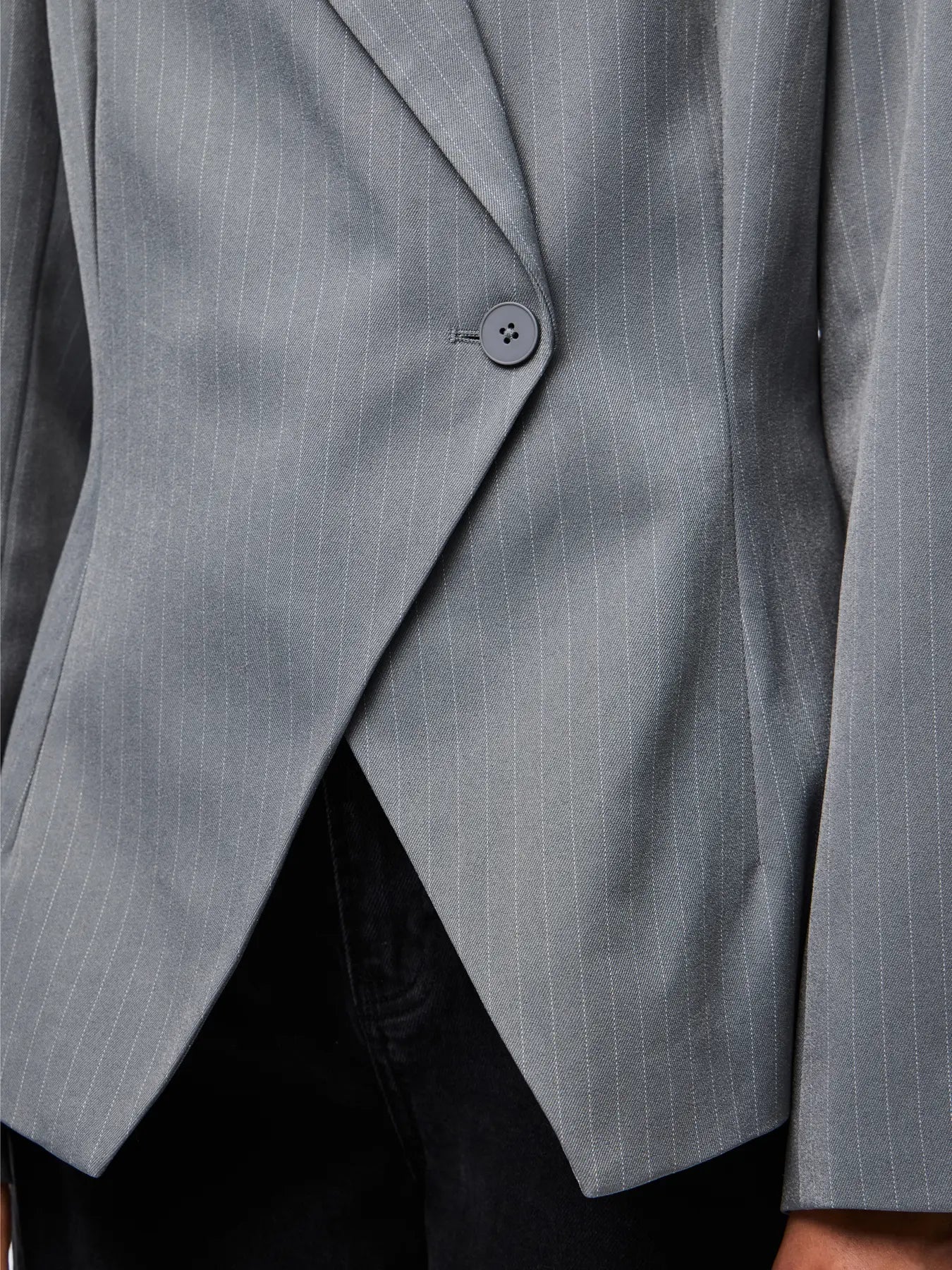 FALKA LS FITTET PINSTRIPED BLAZER - Grey Pinstripe